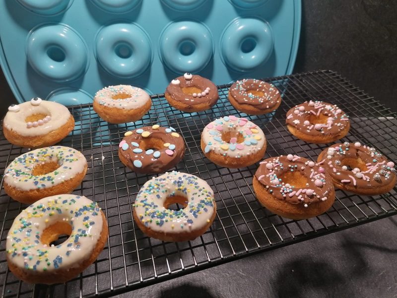 Donuts aus der Donut-Backform von Pampered Chef